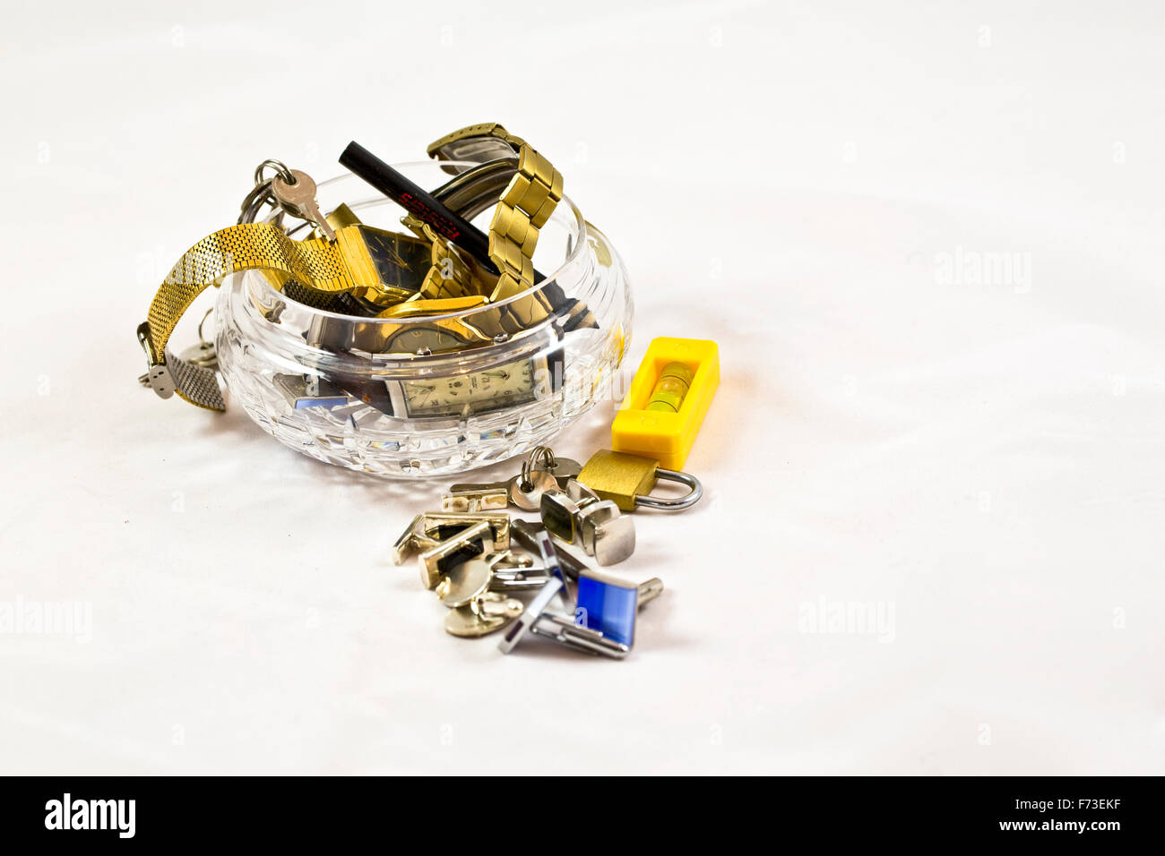 Gold jar crystal padlock hi-res stock photography and images - Alamy