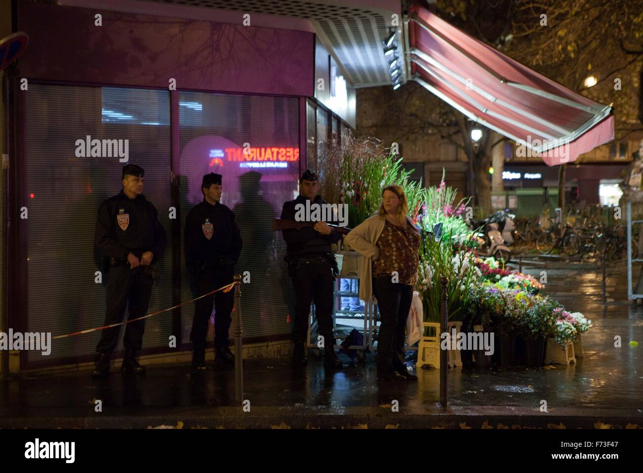 Paris Attacks Cafe La Bonne Biere, people mourning place where 5 ...
