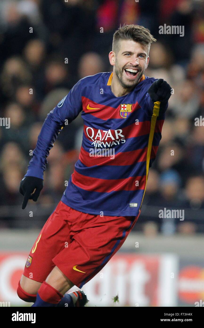 Gerard pique barcelona celebrates hi-res stock photography and images ...