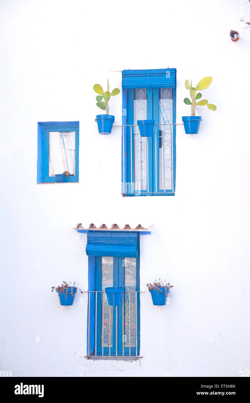 Whitewashed facade hi-res stock photography and images - Alamy