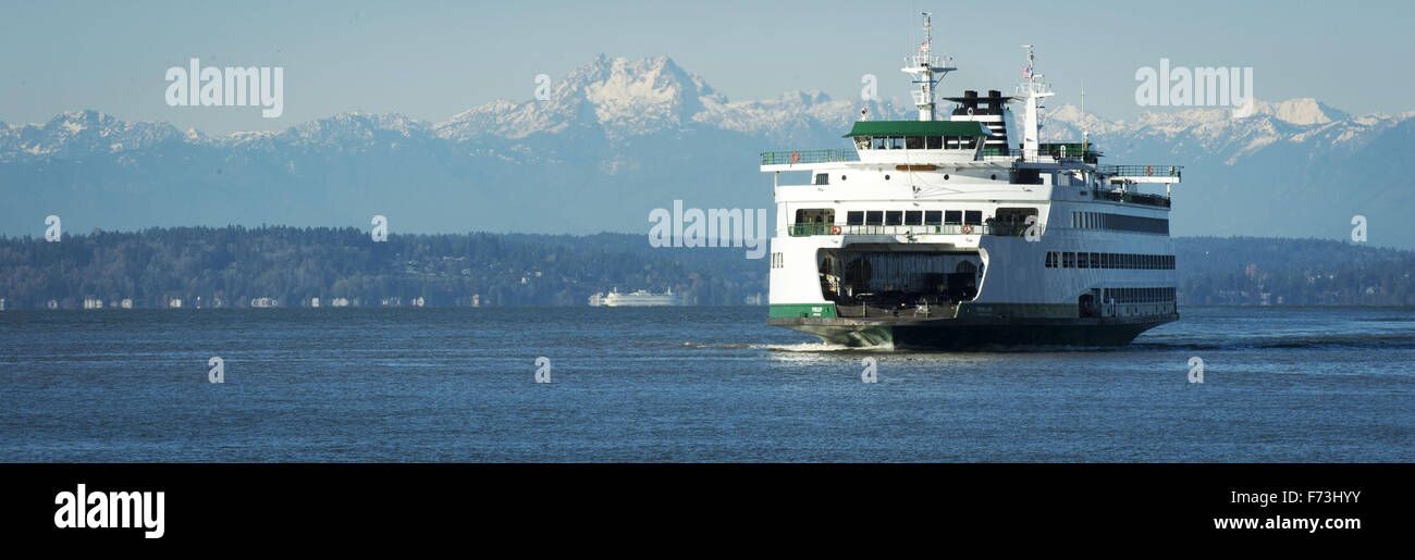 Seattle, Washington, USA. 21st Nov, 2015. The Washington State Ferry ...