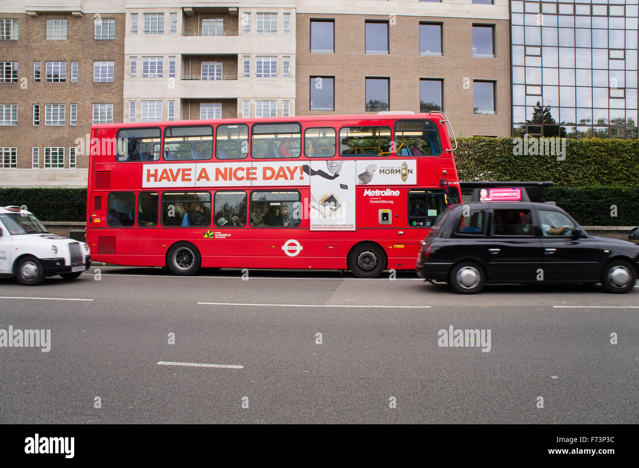 London taxi, hackney carriage, black cab, hack, bus, doubledecker Stock ...