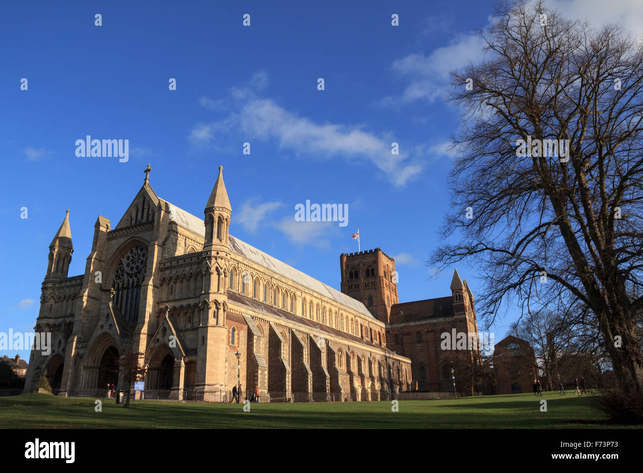 St albans cathedral stained glass window hi-res stock photography and ...