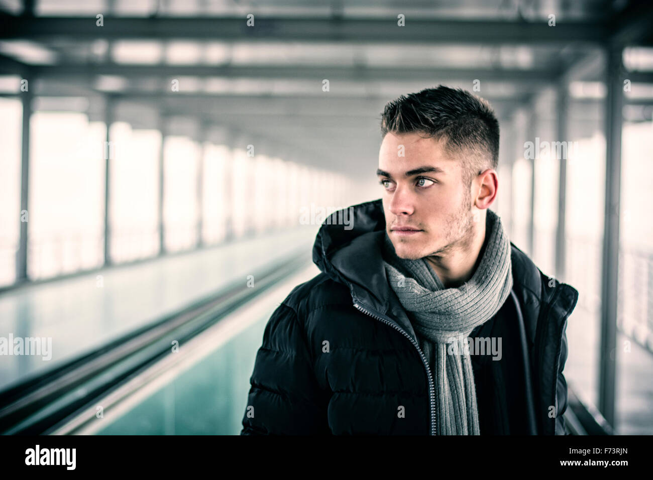 Man walking profile hi-res stock photography and images - Alamy