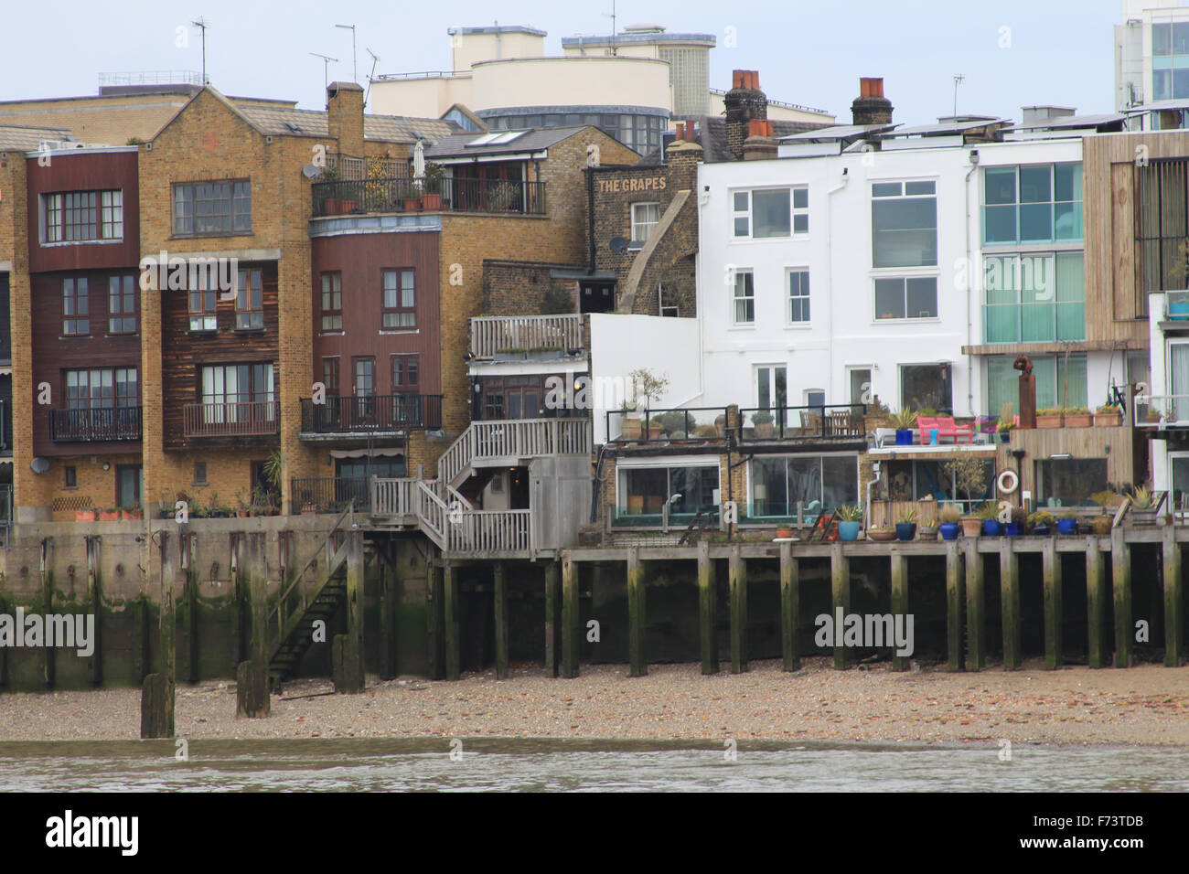 The Grapes pub in Wapping, London Stock Photo - Alamy