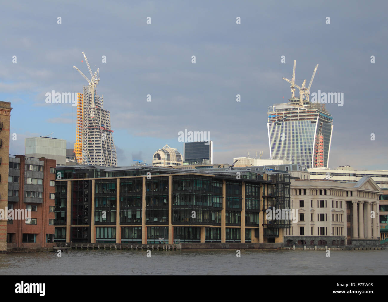 Salesforce london office hi-res stock photography and images - Alamy