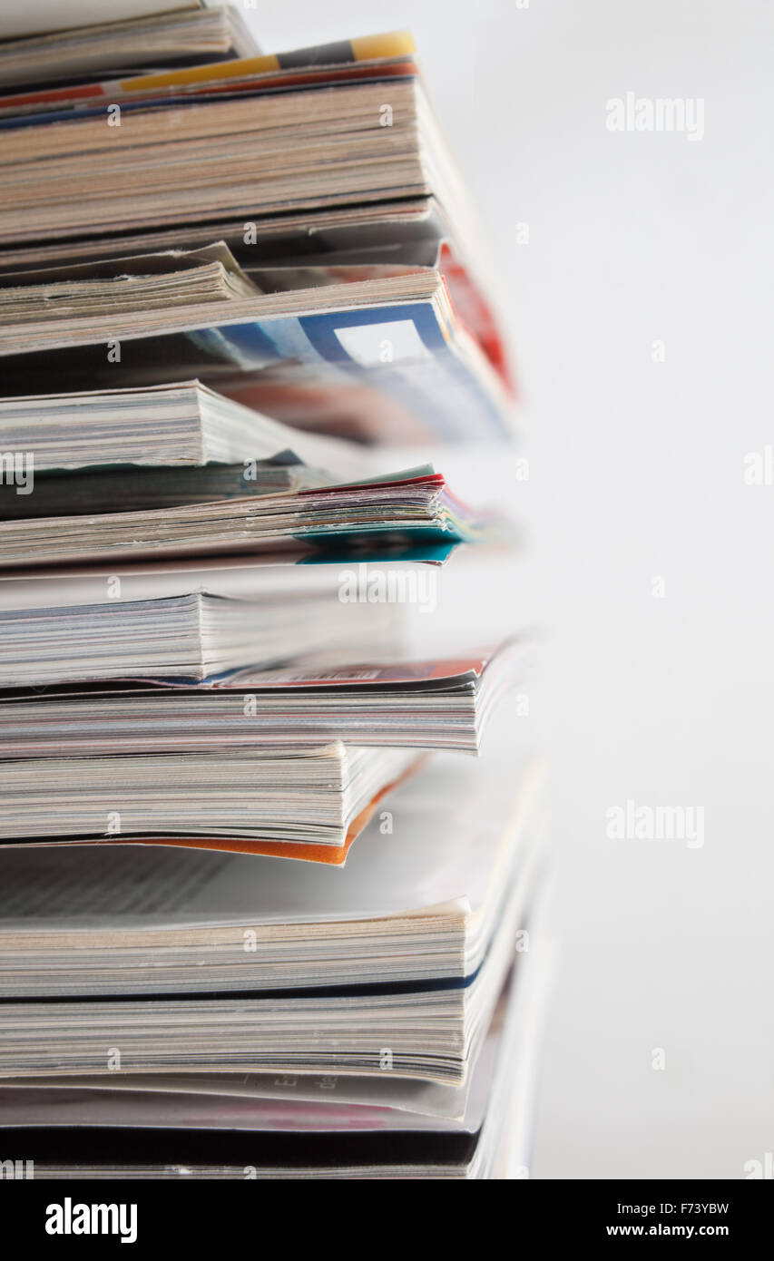 Book review info hi-res stock photography and images - Alamy