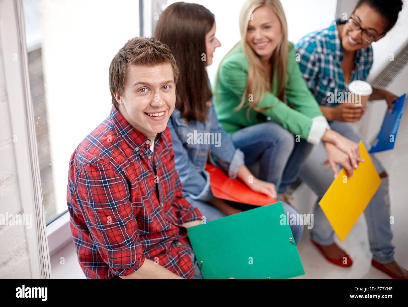 Happy high school hi-res stock photography and images - Alamy