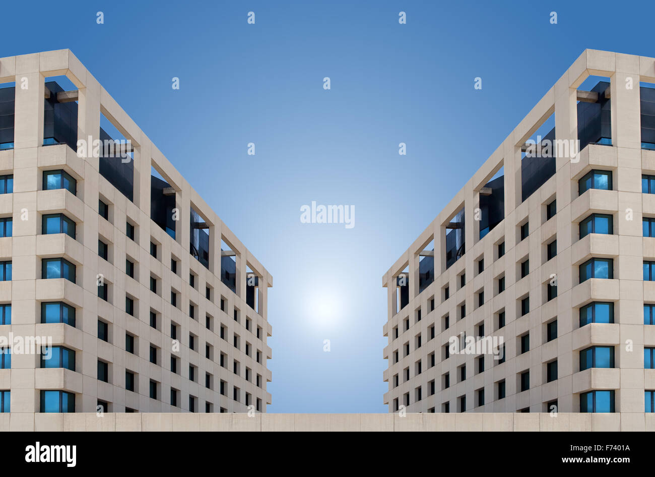 Modern building architecture hi-res stock photography and images - Alamy