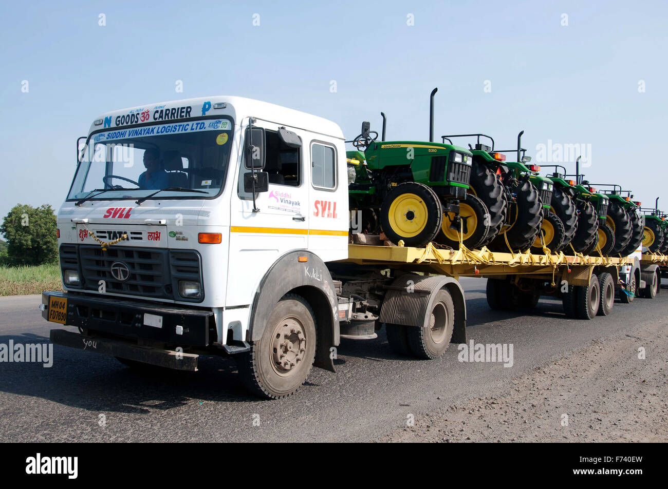 Indian truck hi-res stock photography and images - Alamy