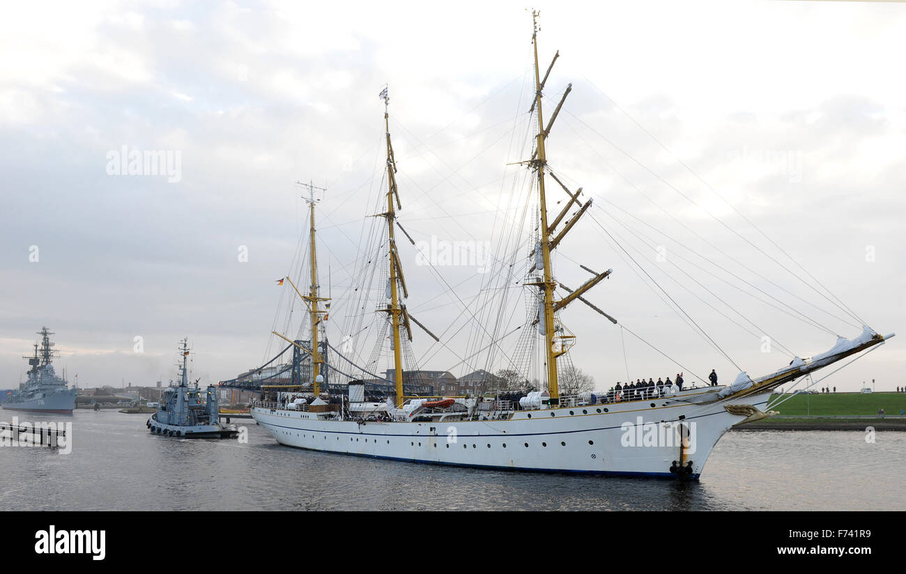 Wilhelmshaven, Germany. 25th Nov, 2015. The German naval sail training ...