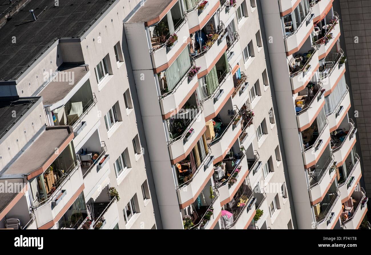 Berlin, Germany. 28th Sep, 2015. Housing blocks can be seen in the ...