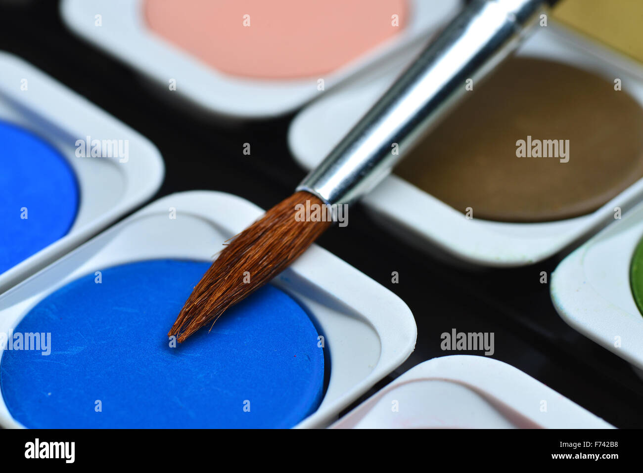 Image showing multi colours hi-res stock photography and images - Alamy