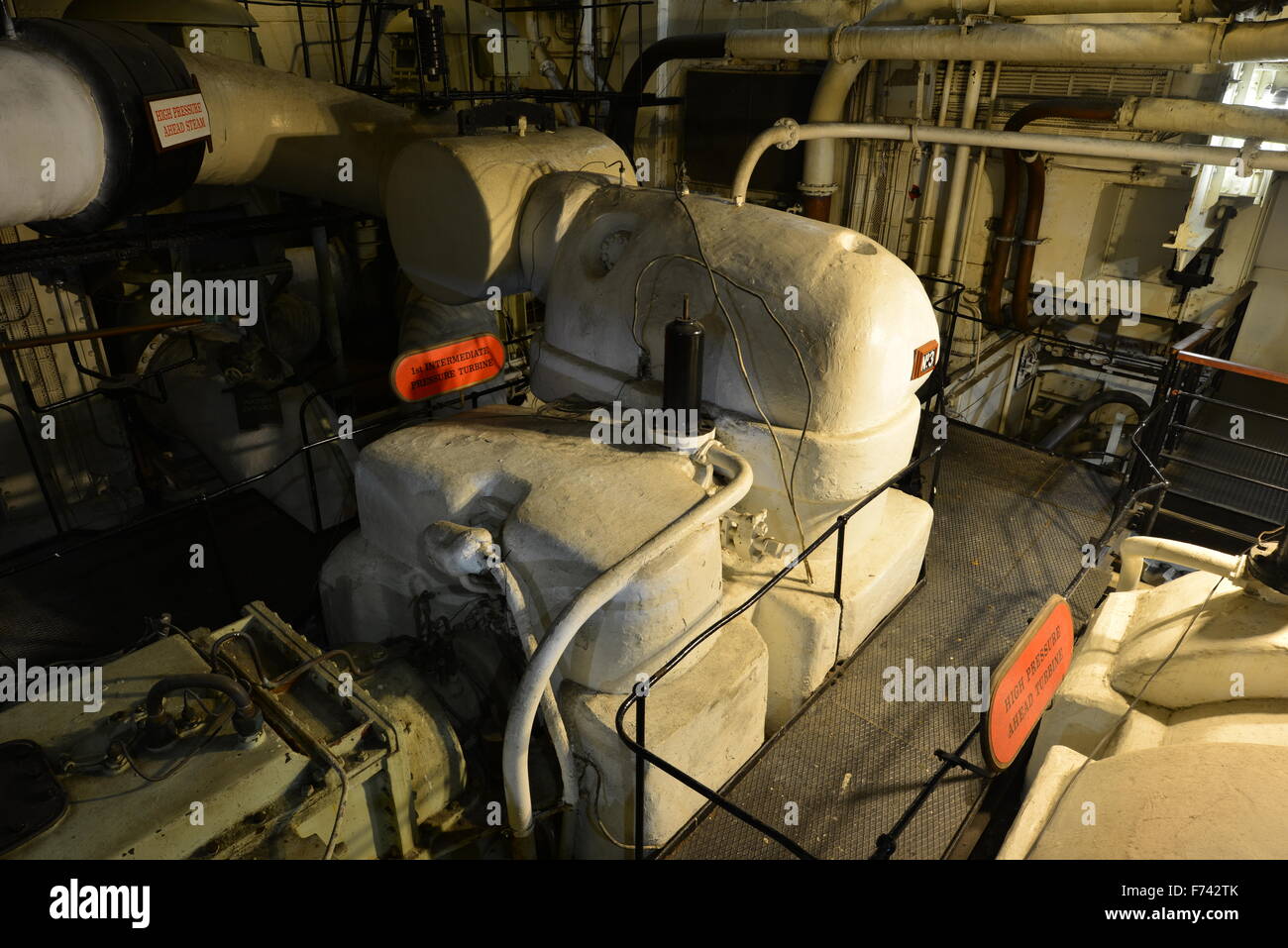 The engine room of the Queen Mary Stock Photo - Alamy