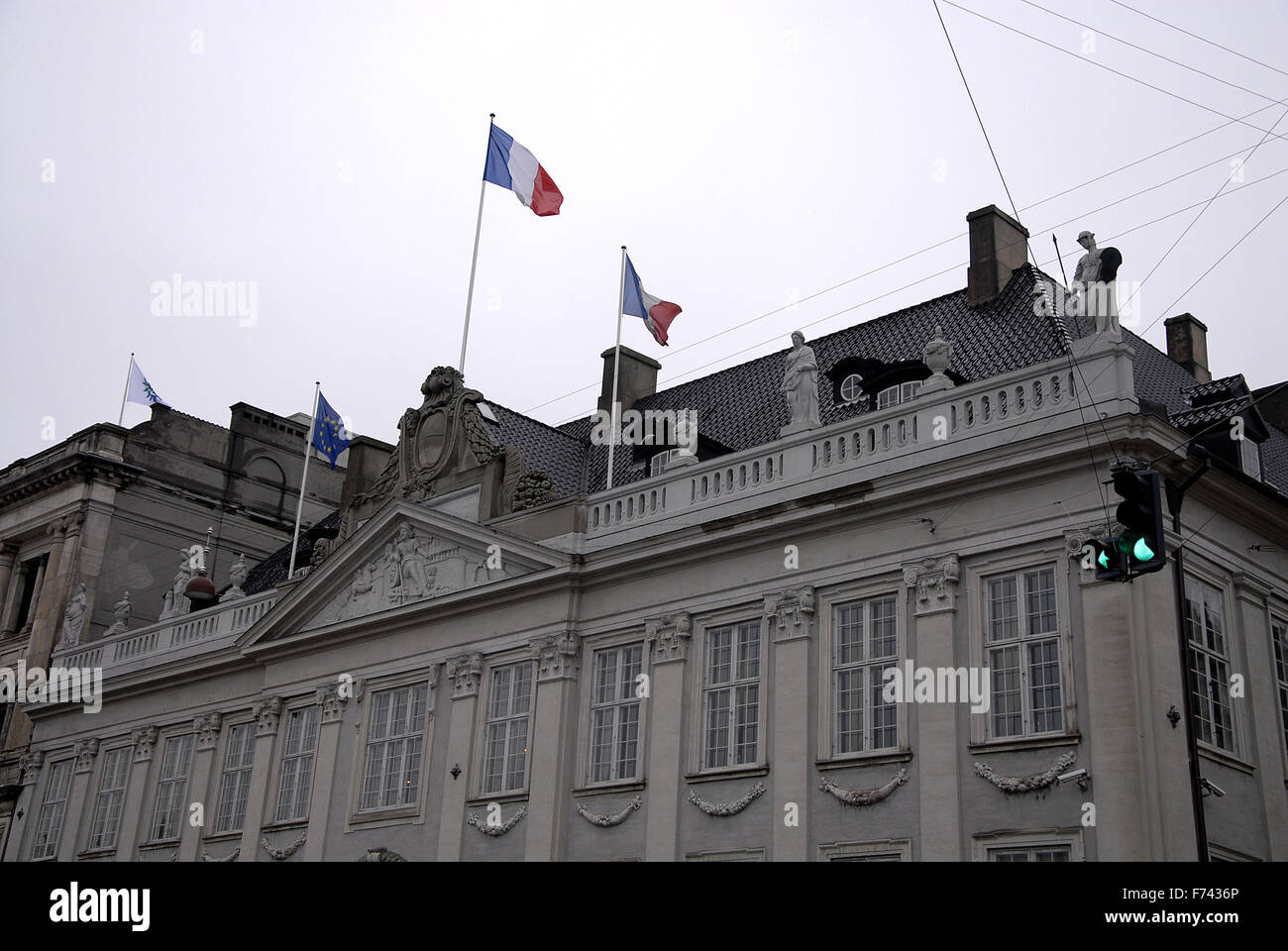 French embassy hi-res stock photography and images - Alamy
