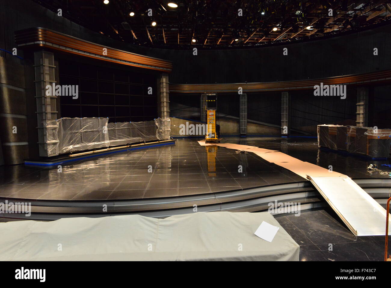 Jeopardy! game show set hi-res stock photography and images - Alamy