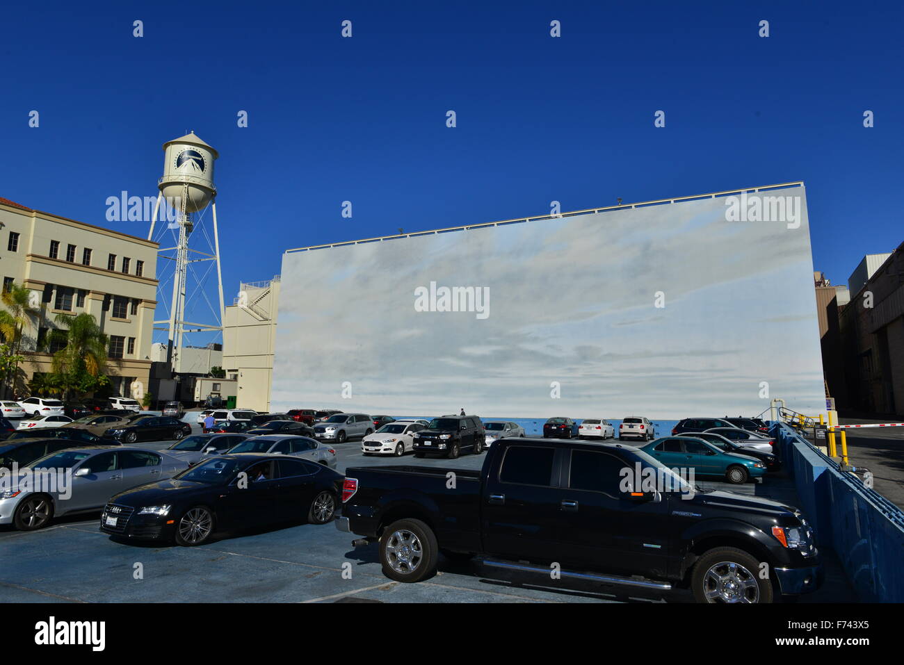 Paramount studio in California Stock Photo - Alamy