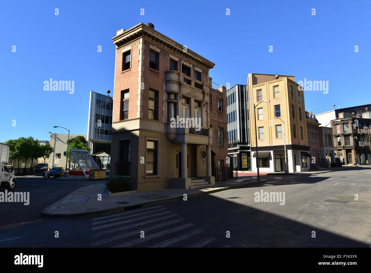 Paramount Studios Sky High Resolution Stock Photography and Images - Alamy