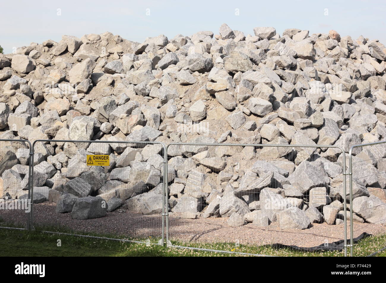 Rocks for construction Stock Photo - Alamy