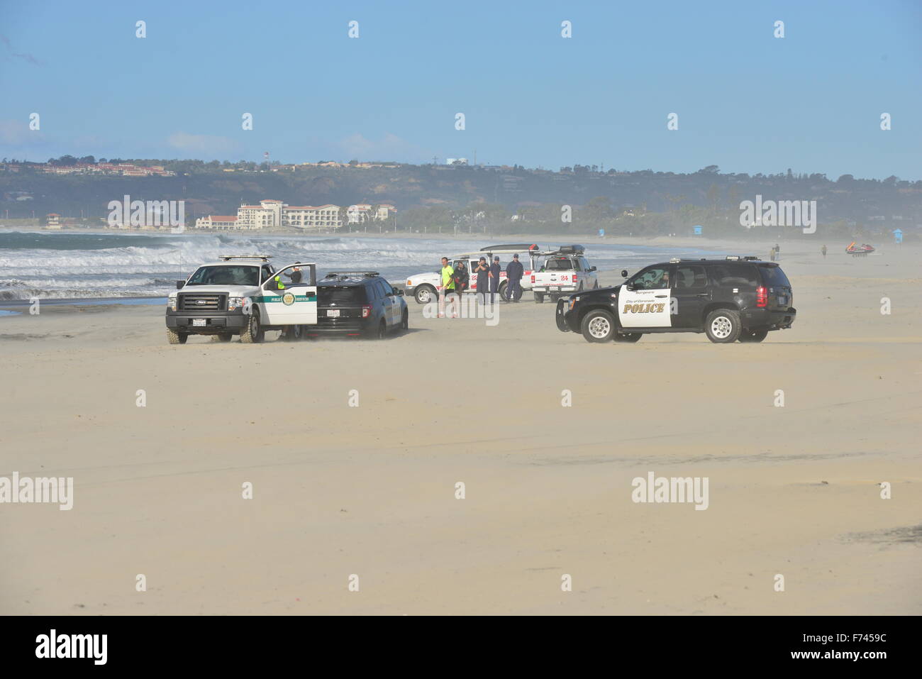 Police SUV's on the sand at the Coronado beach Stock Photo - Alamy