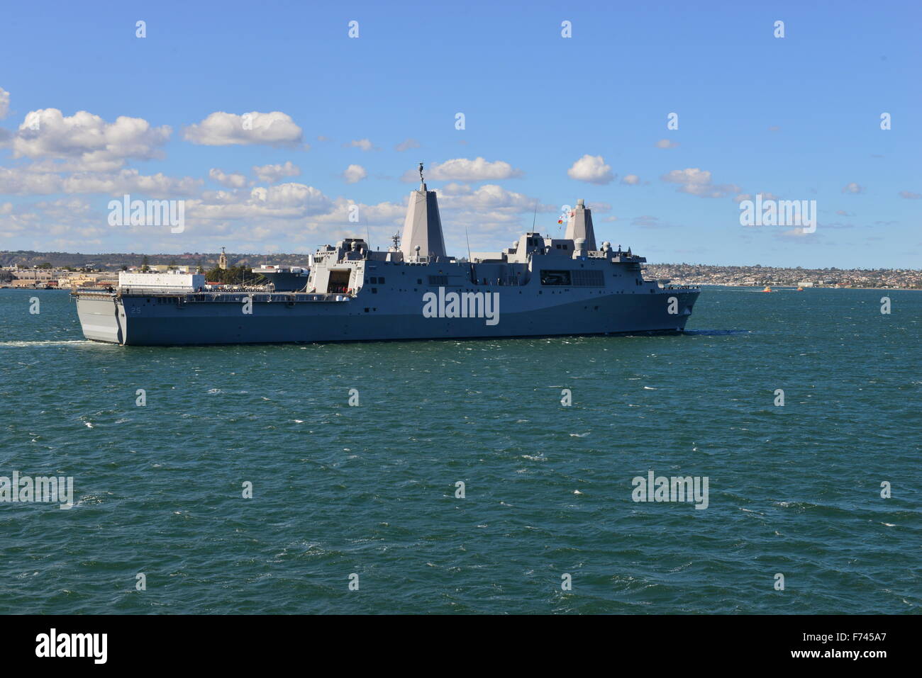 USS Somerset (LPD-25 Stock Photo - Alamy