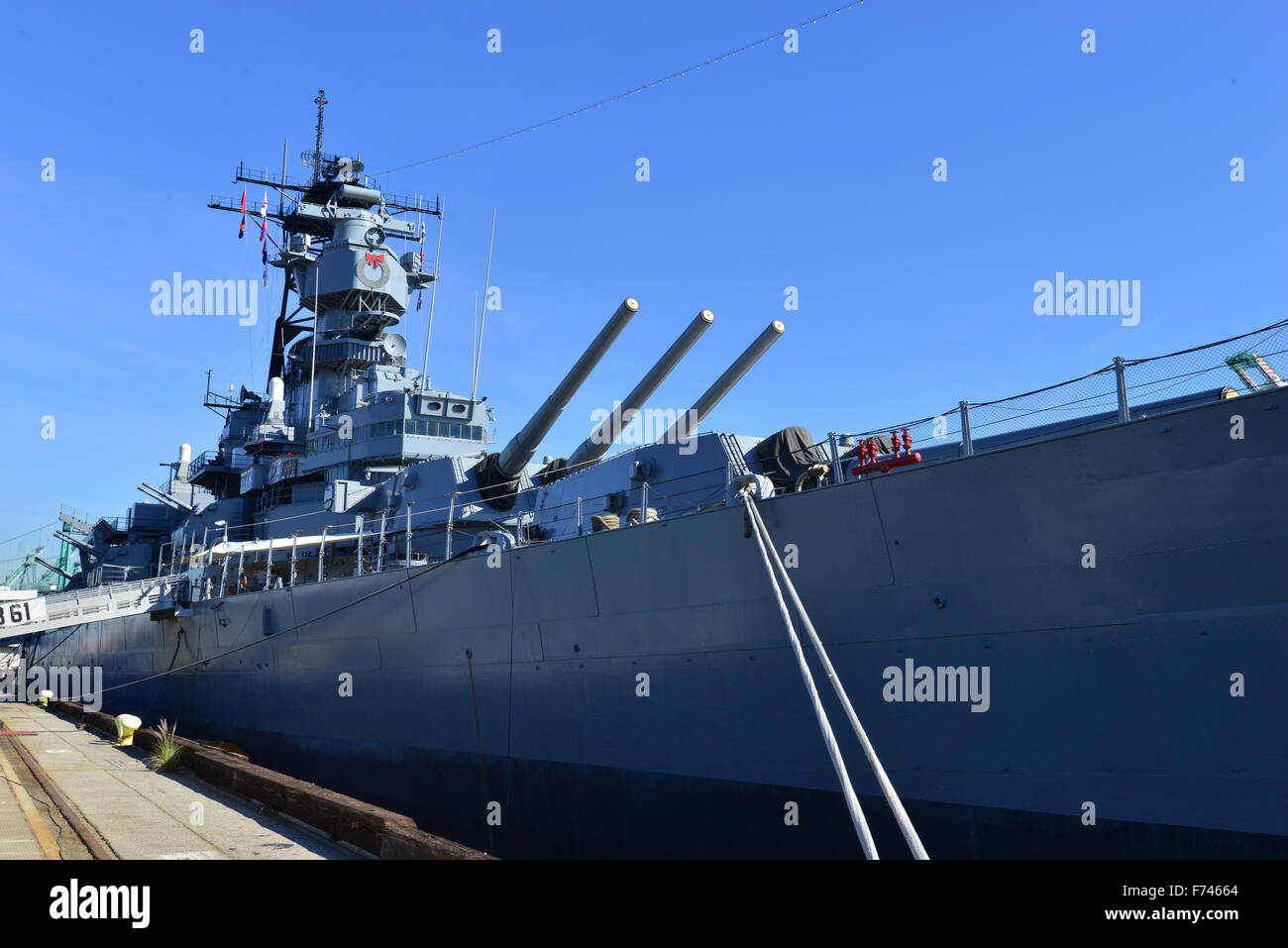 Uss iowa hi-res stock photography and images - Alamy