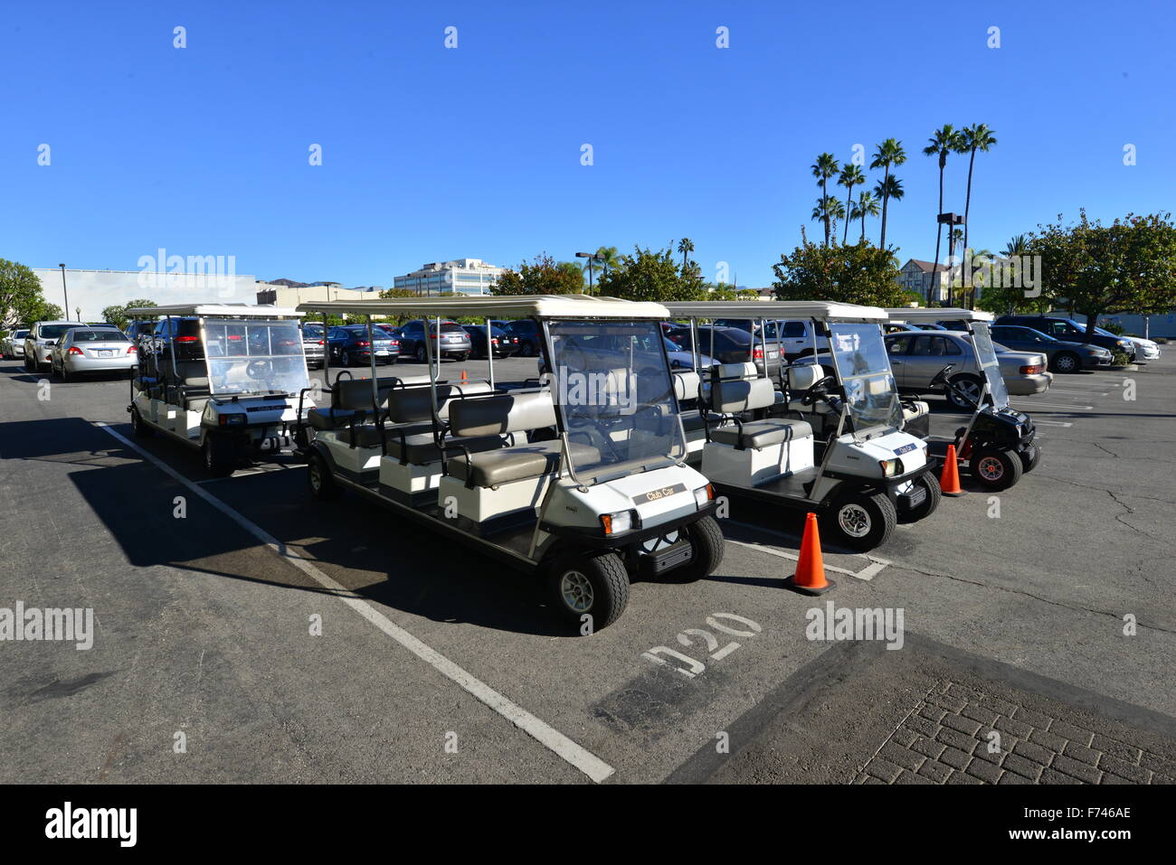 Paramount studios tour hi-res stock photography and images - Alamy