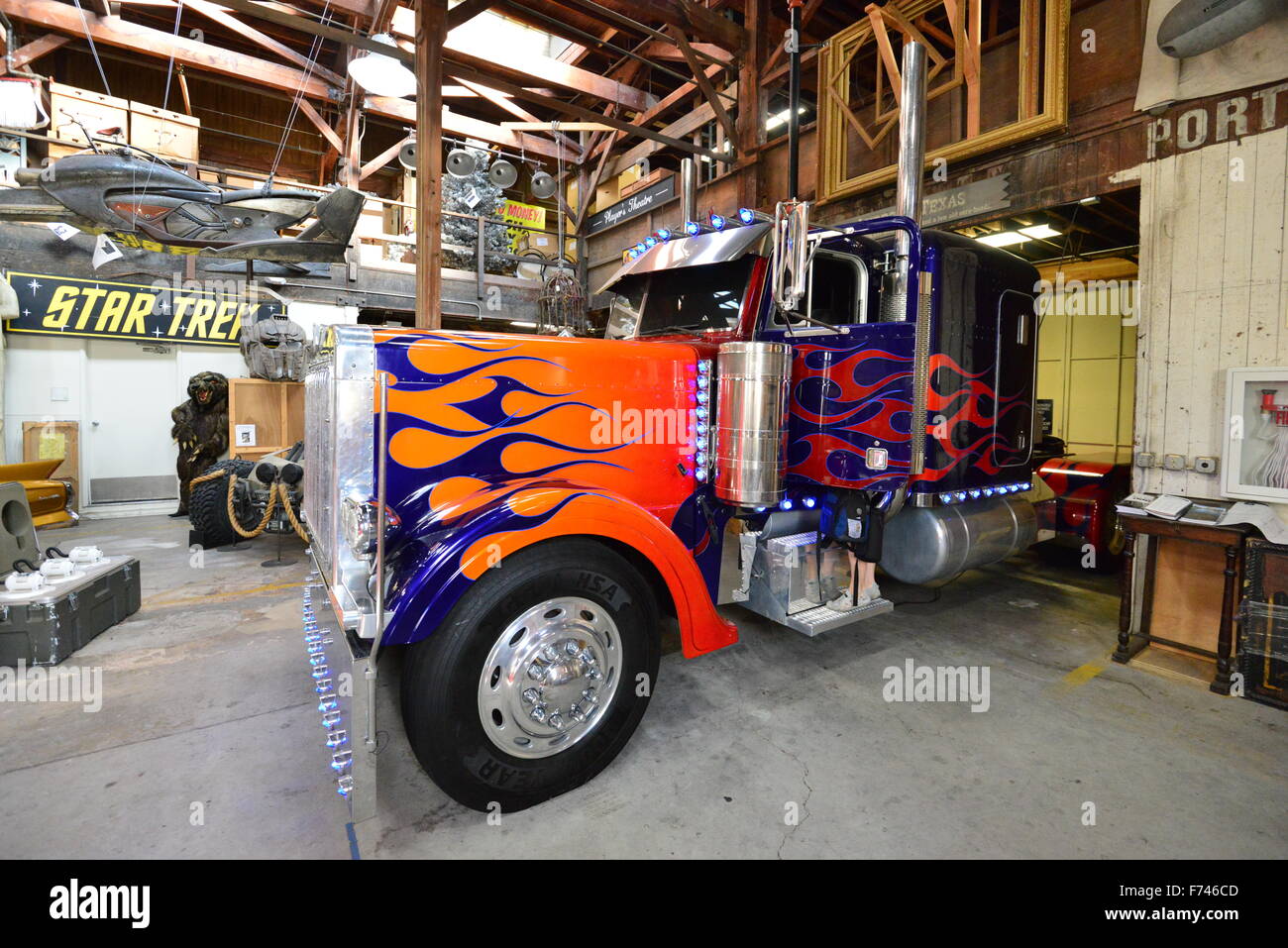 Film props department hi-res stock photography and images - Alamy