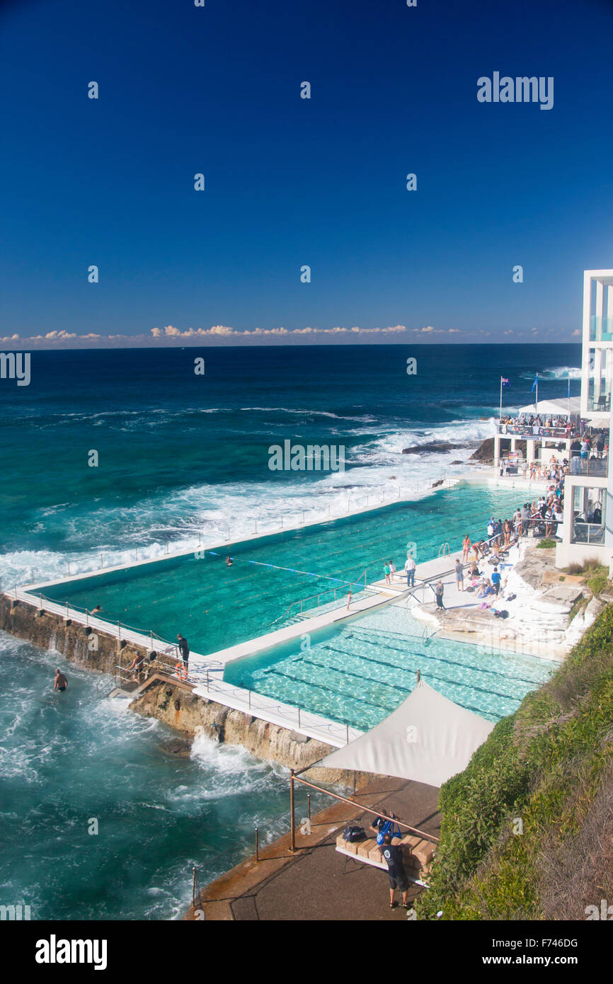 Bondi icebergs sea pool hi-res stock photography and images - Alamy