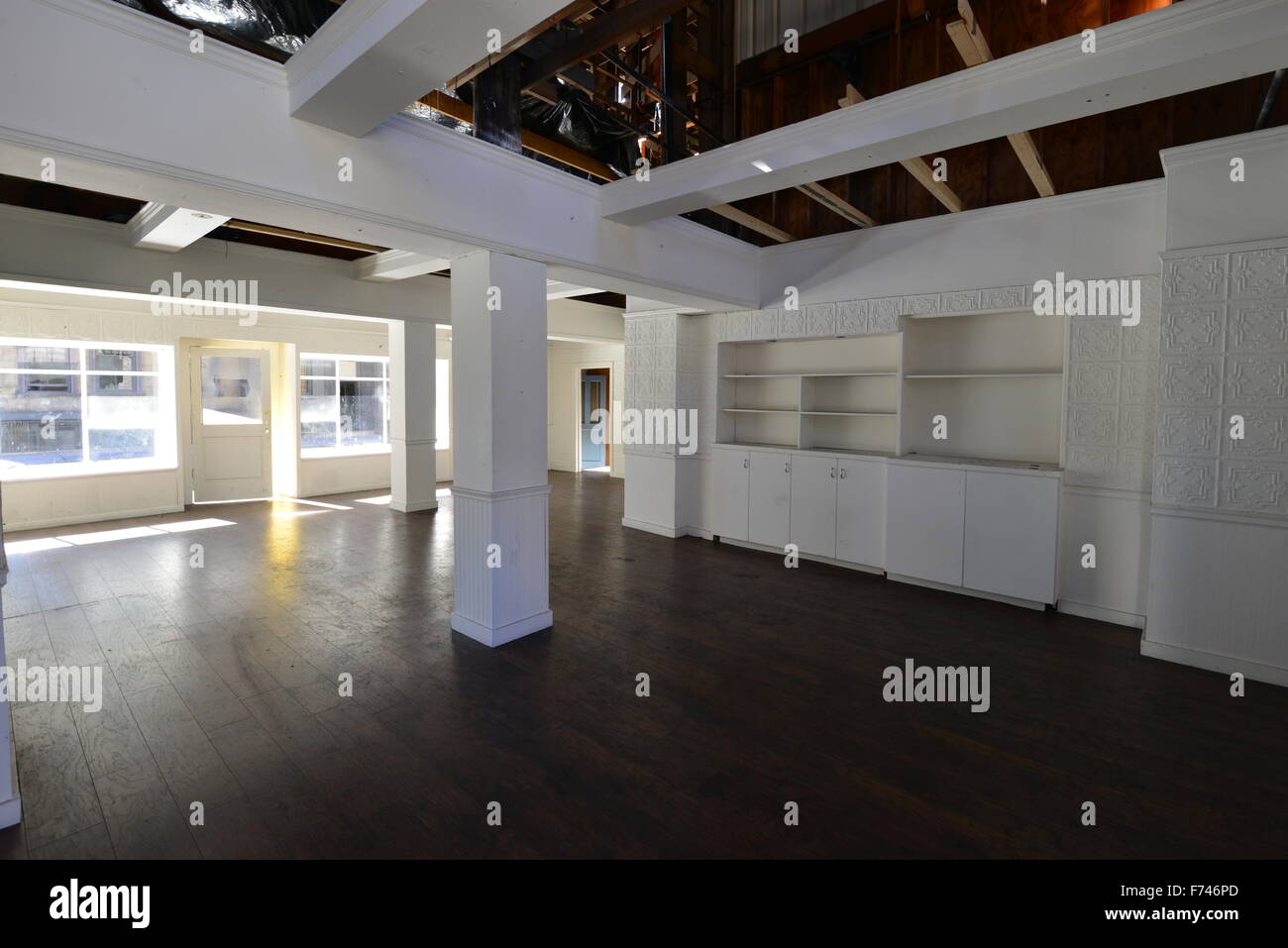 Street film sets at Paramount studios, Los Angeles Stock Photo - Alamy