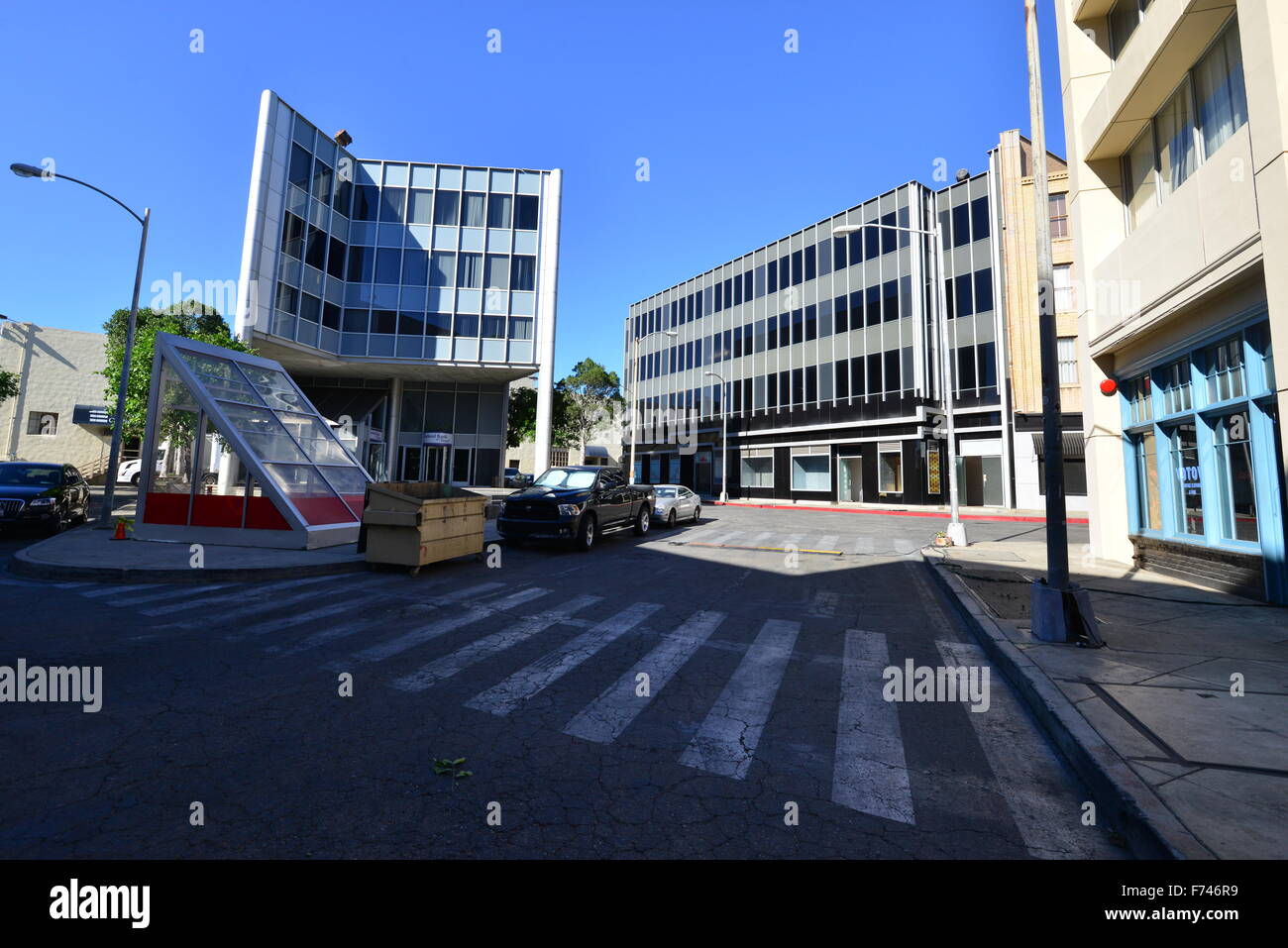 Street film sets at Paramount studios, Los Angeles Stock Photo - Alamy