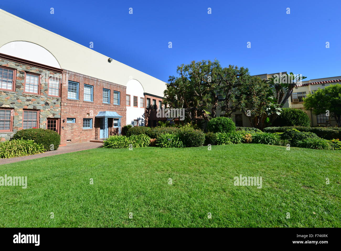 Paramount Studios Sky High Resolution Stock Photography and Images - Alamy