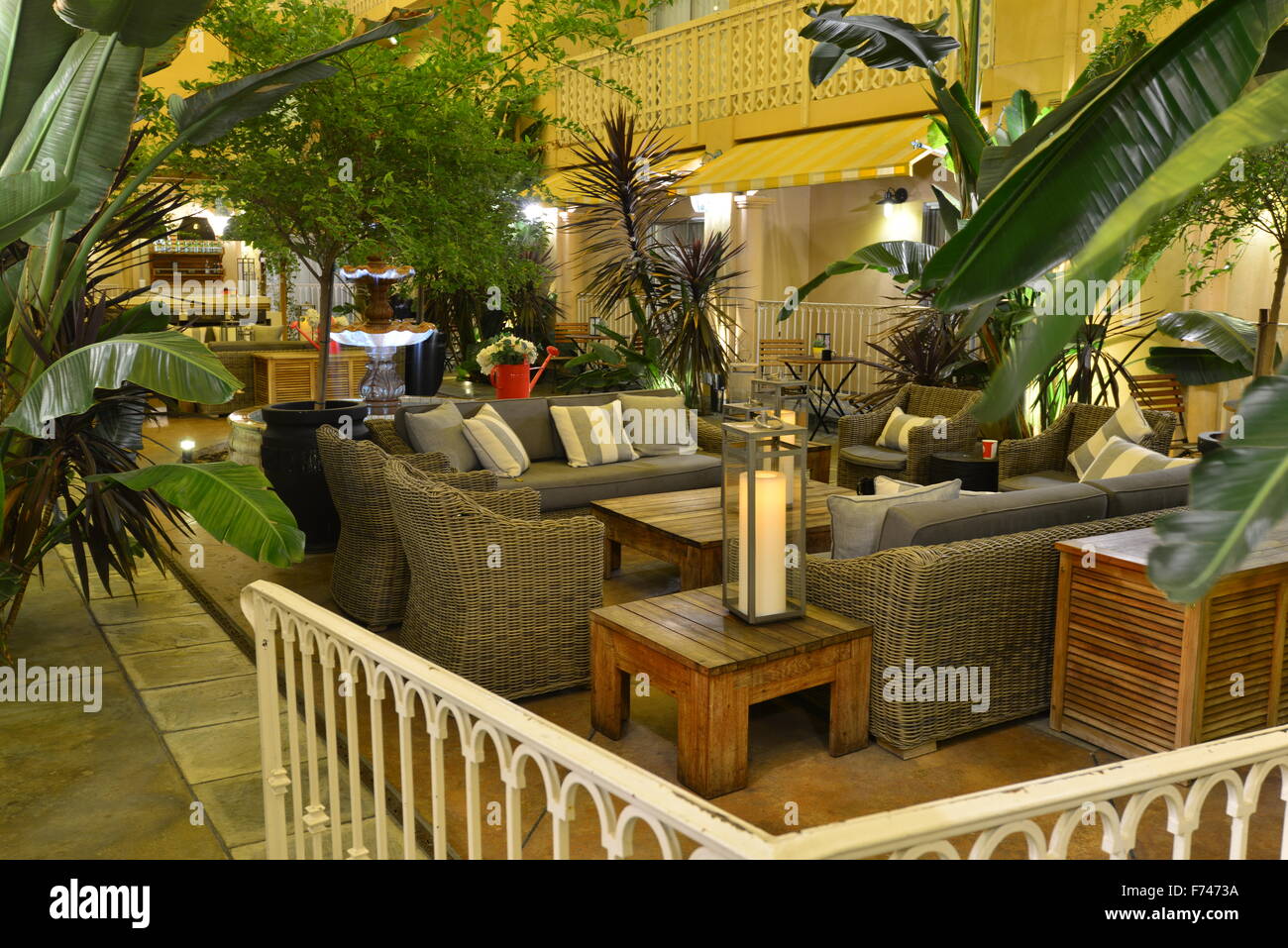 Inner atrium rest area of a Hotel in California Stock Photo - Alamy