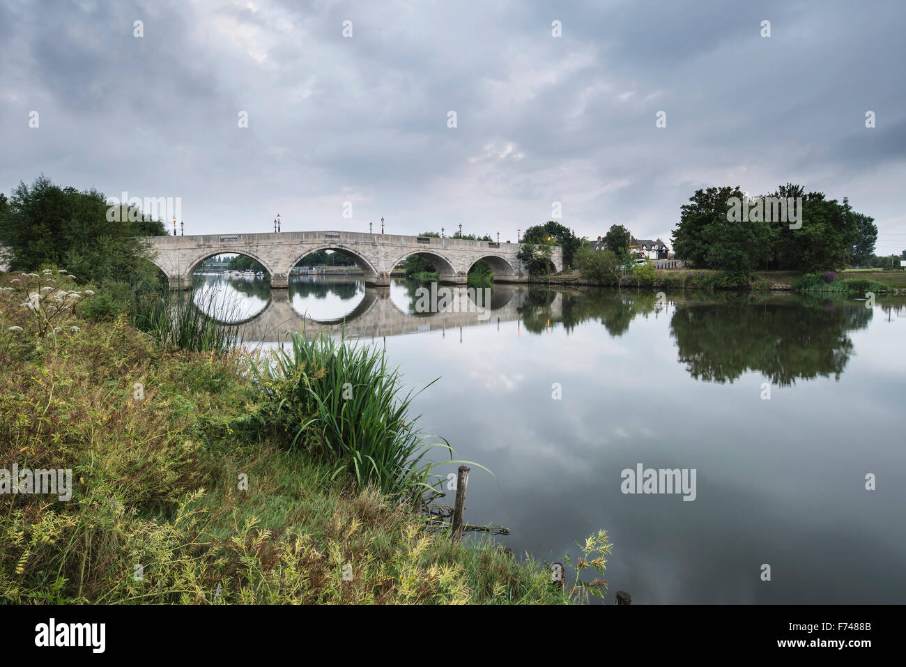 Morning landscape Chertsey Bridge over River Thames in London Stock ...