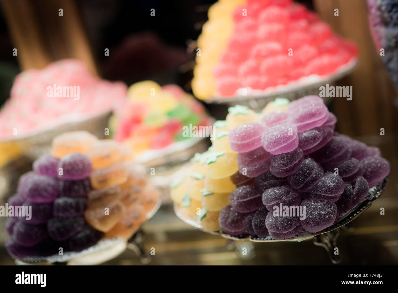 Trays of sweets hi-res stock photography and images - Alamy