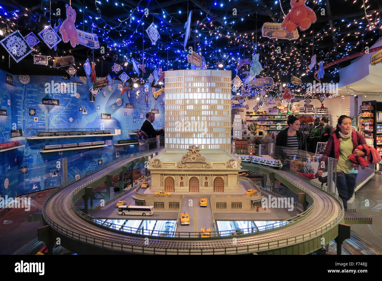 Annual Holiday Toy Train Display, Transit Museum, Grand Central ...