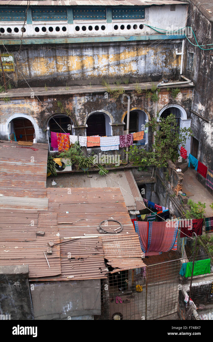 DHAKA, BANGLADESH 17th November: View of old building in Old Dhaka on ...