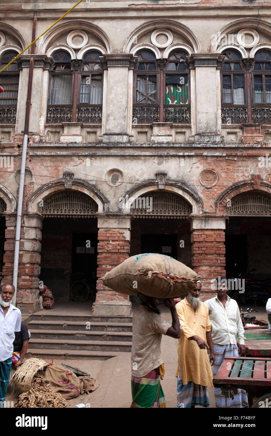 DHAKA, BANGLADESH 17th November: View of old building Ruplal House in ...