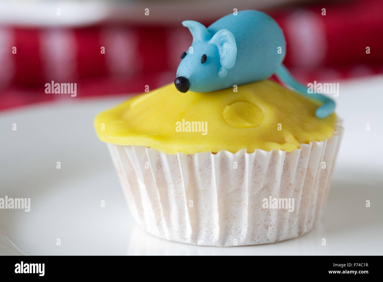 Little birthday cake Stock Photo - Alamy