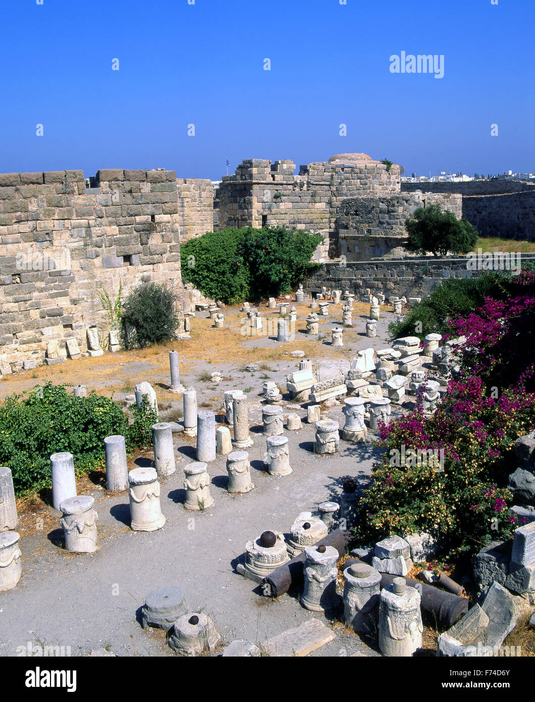 Kos castle interior hi-res stock photography and images - Alamy