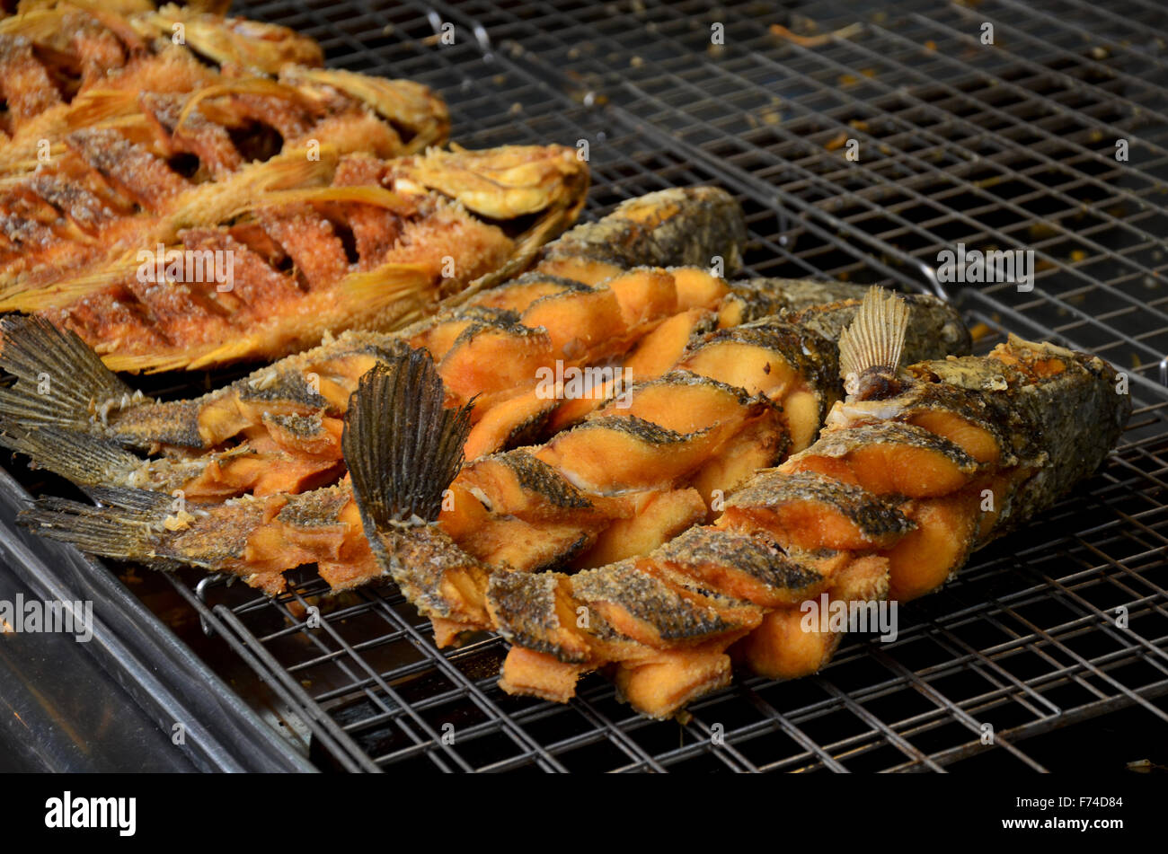 Snake-head fish deep Fried and Tilapia Fish deep Fried for sale at Don ...