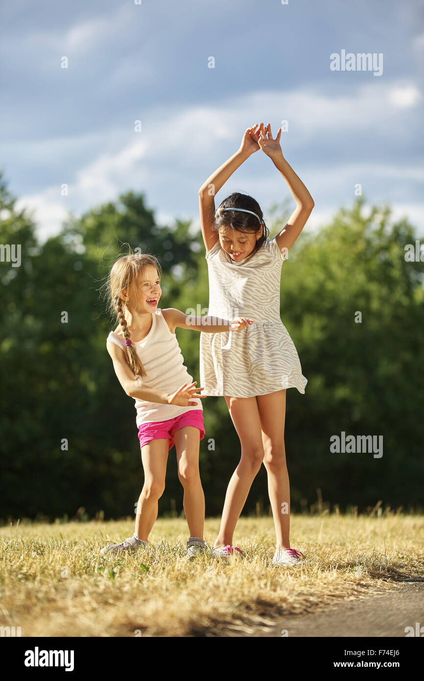 Kids girl dancing hi-res stock photography and images - Alamy