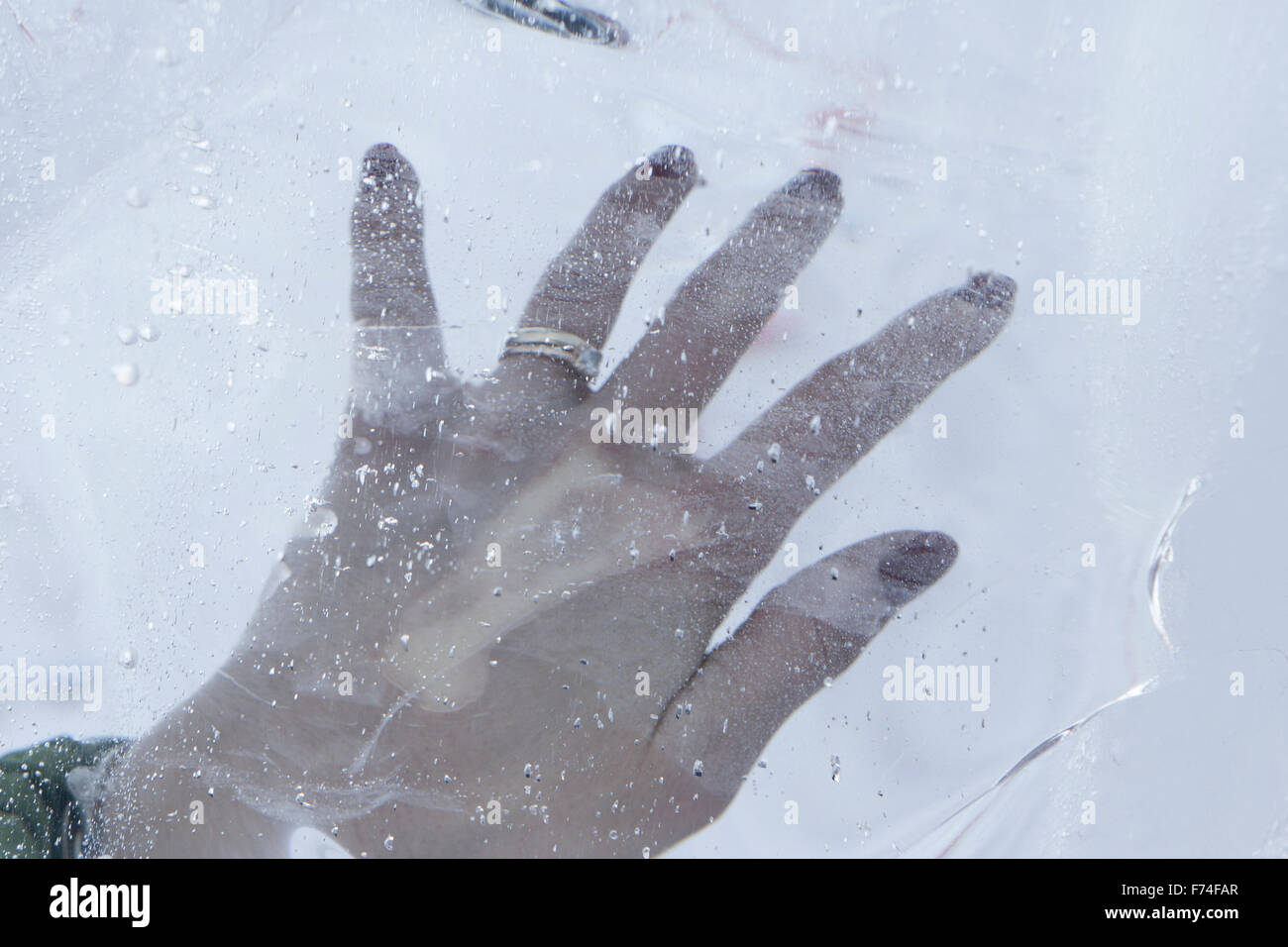 Woman ice cube hand hi-res stock photography and images - Alamy
