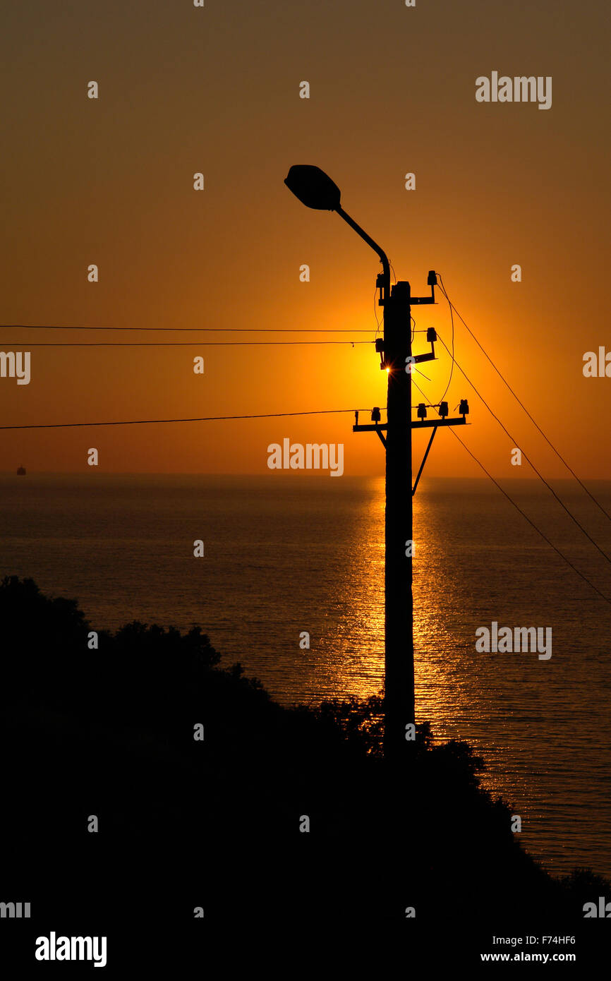 Lamp post silhouette hi-res stock photography and images - Alamy