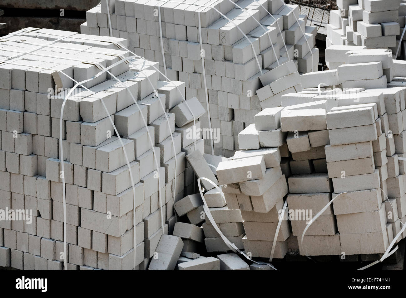 Large group of bricks hi-res stock photography and images - Alamy