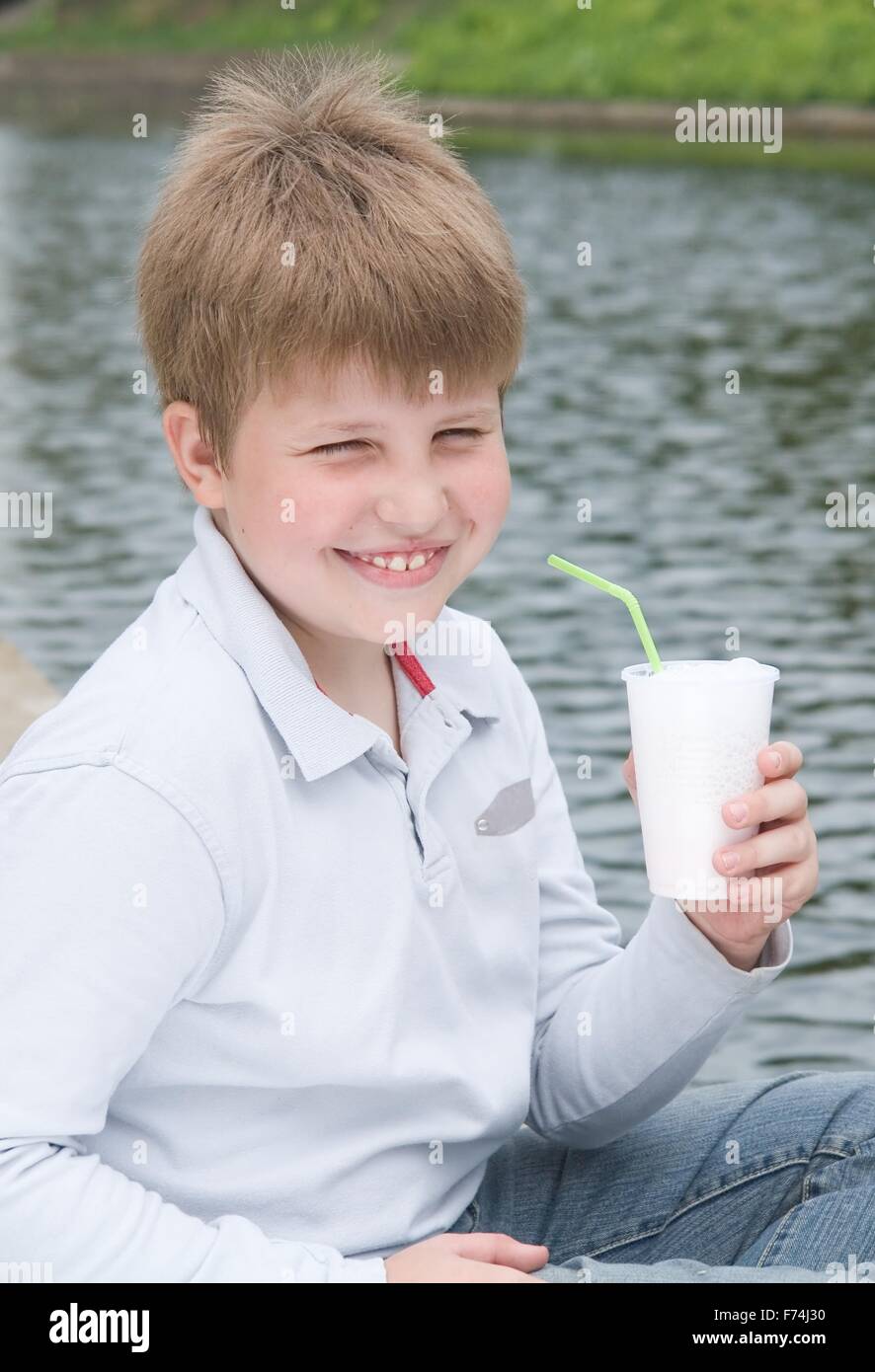 Sip milkshake hi-res stock photography and images - Alamy