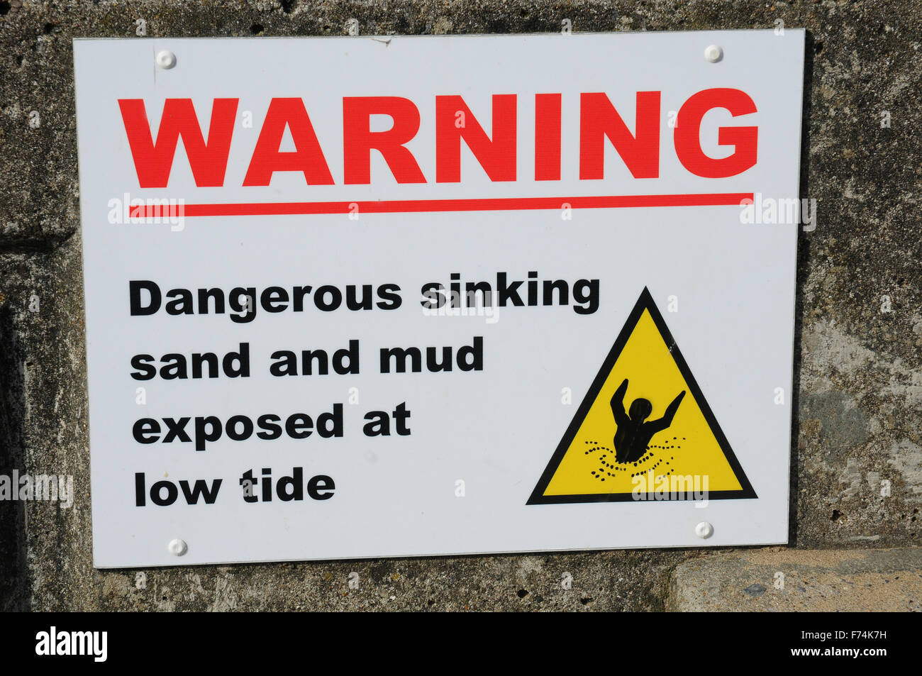 Notice warning people about sinking sand and mud at Burnham-On-Sea ...