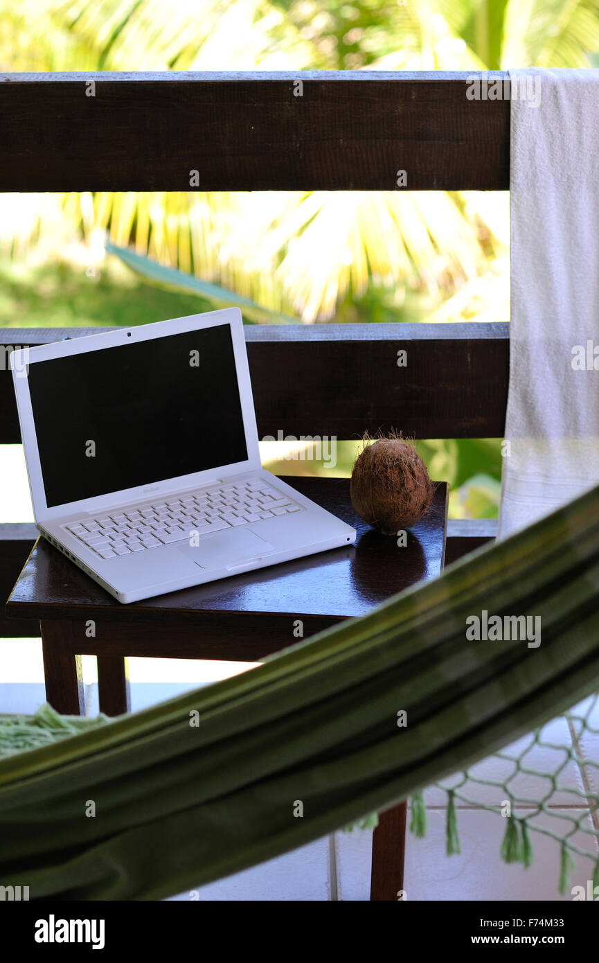 Coconut work hi-res stock photography and images - Alamy