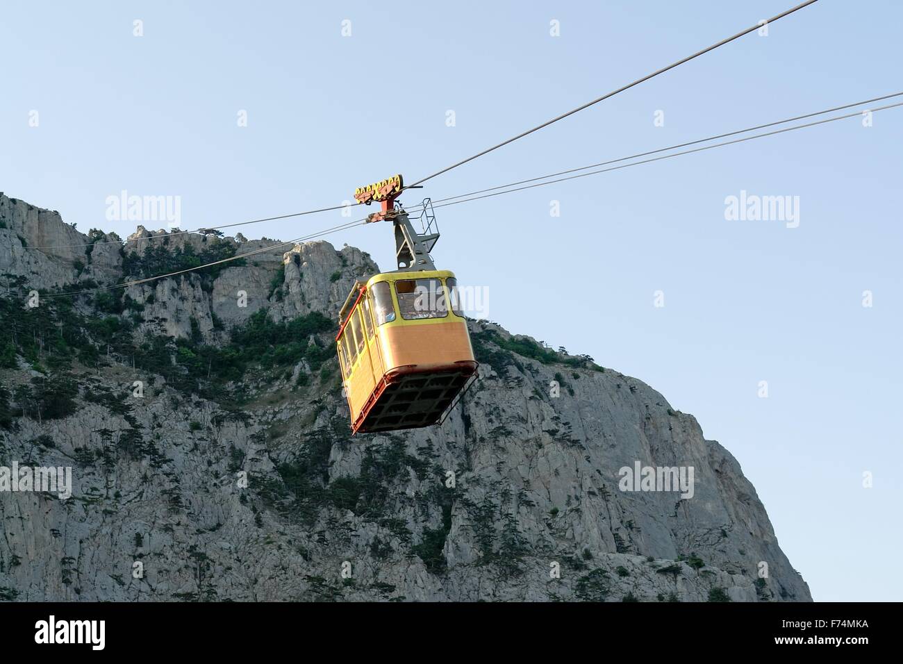 Overhead rock hi-res stock photography and images - Alamy