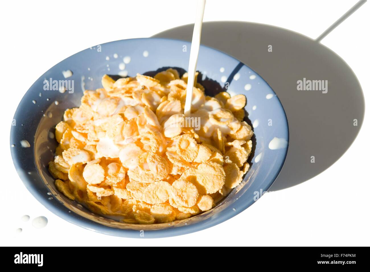 Milk and corn flakes Stock Photo - Alamy